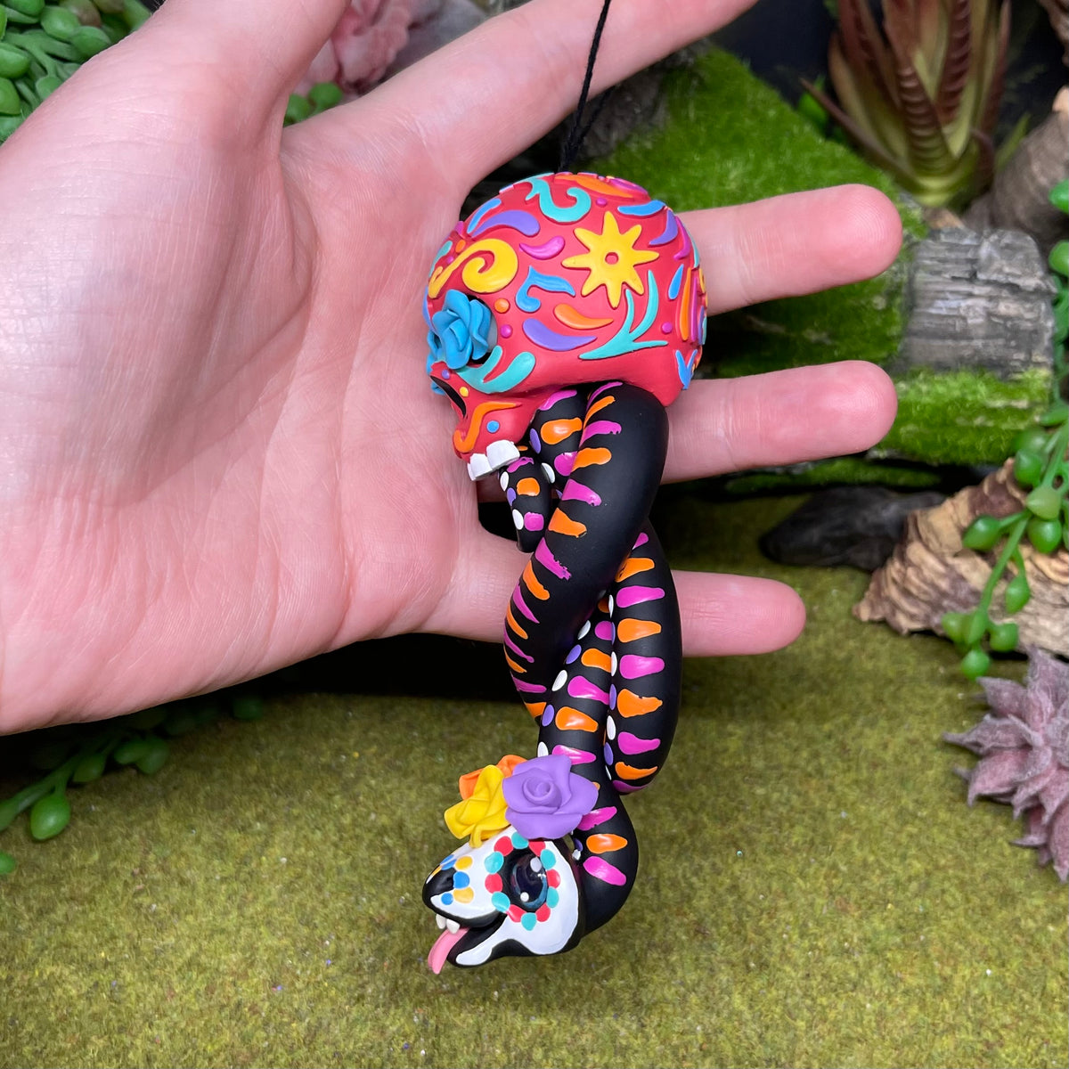 Candy Skull Snake – Prismatic Brush