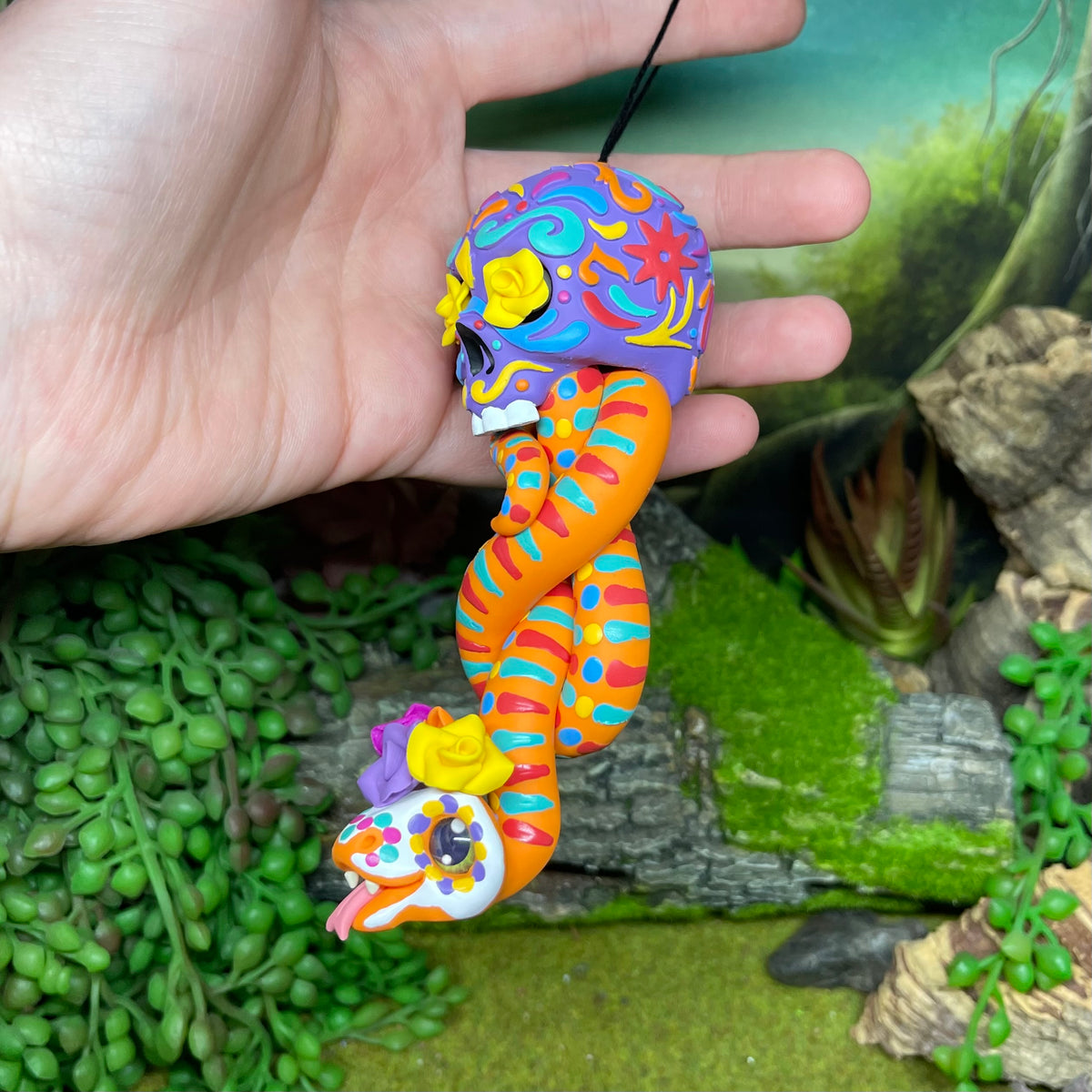 Candy Skull Snake – Prismatic Brush